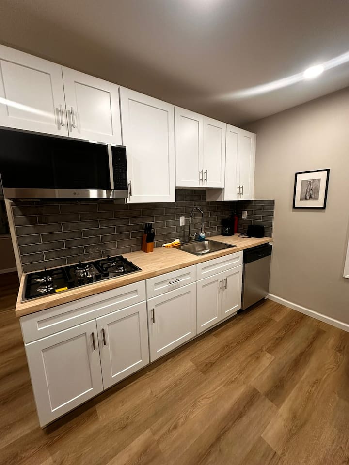 Cozy 1 Br Suite, 15 Min To Nyc & Times Sq - West New York, NJ