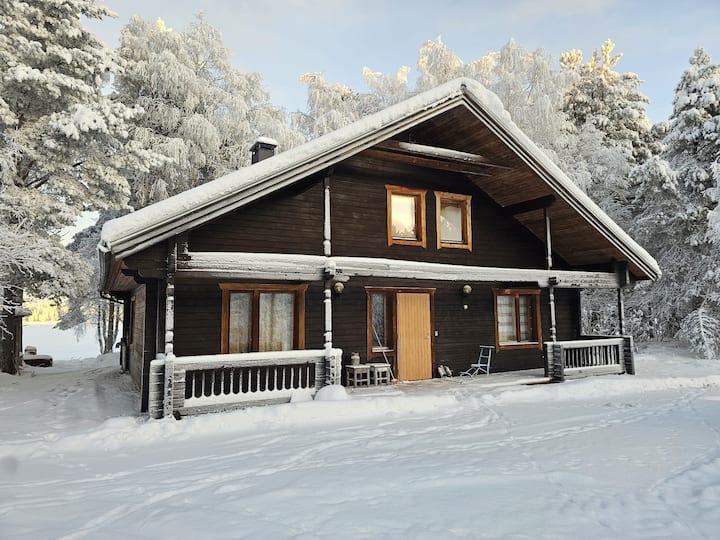 Ohola Cabin: Lakefront Retreat In Reindeer Village - 