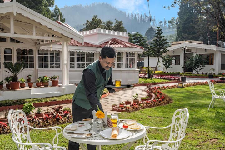 Private Garden Suite - 150 Yr Old British Bungalow - Ooty