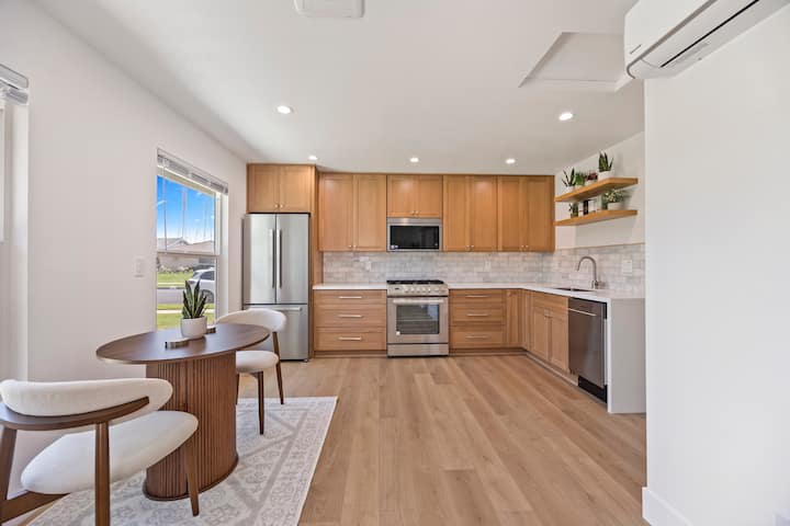 Cozy Orange Retreat By Disneyland/chapman College! - Orange, CA