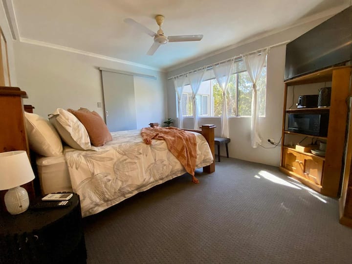 1br Studio Apartment On Esplanade In Torquay - Hervey Bay