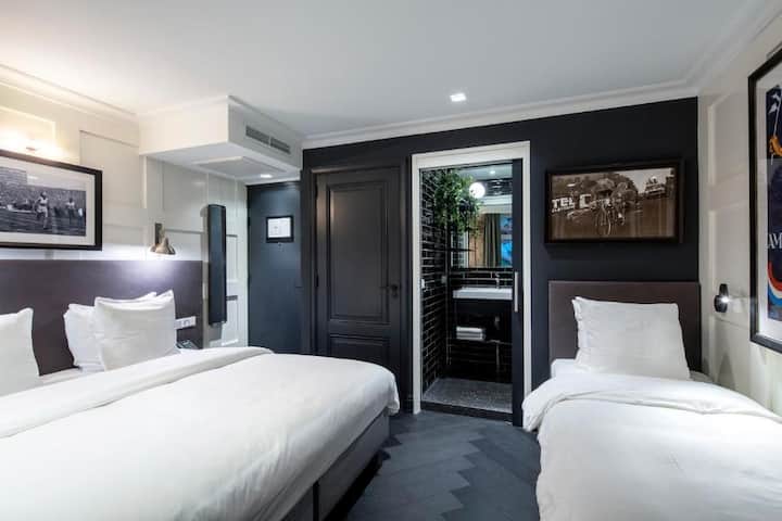 Deluxe Cellar Triple Room - Ámsterdam