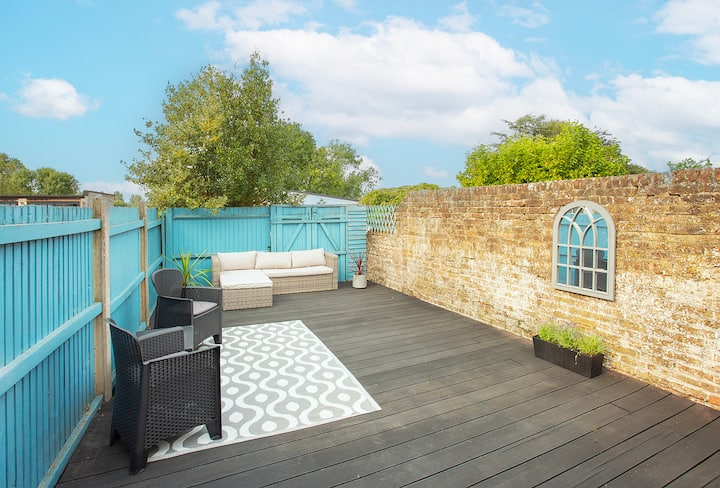 Cosy Coach House •Walk To Castle & Beach •Hot Tub - East Sussex