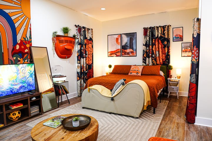 Hippie Haven Cottage • Boho Getaway-dayton - Dayton, OH