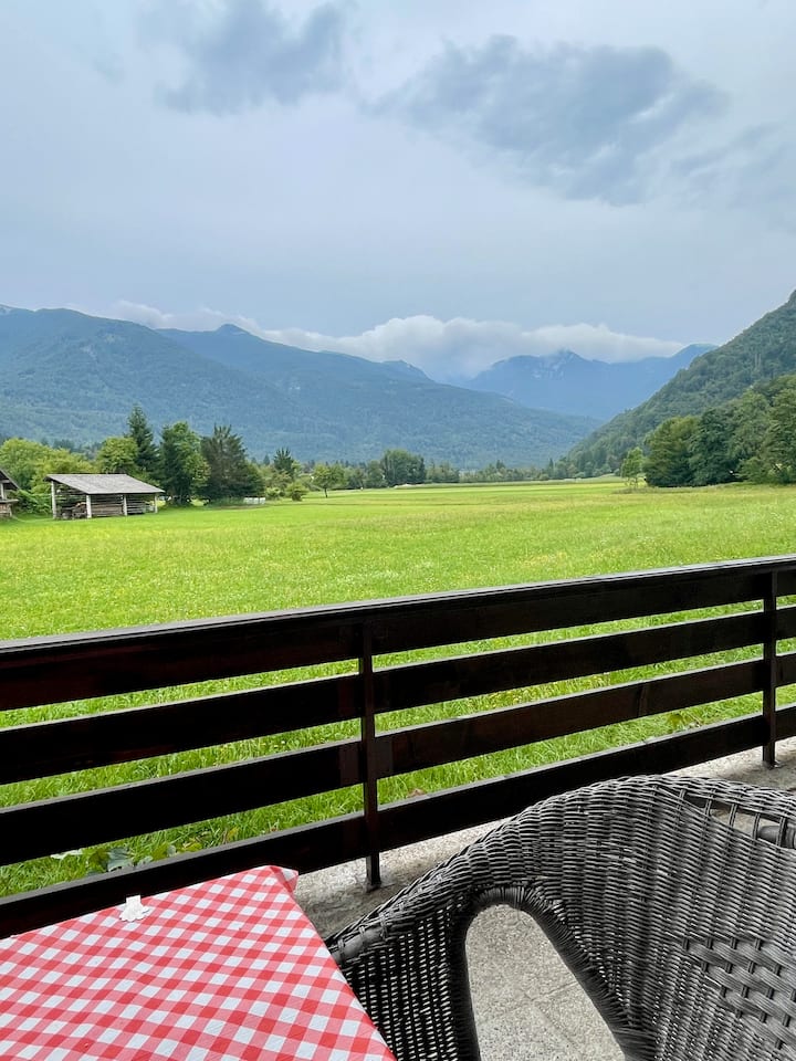 Cozy Lake Bohinj Retreat - Ribčev Laz