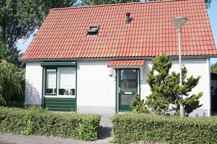 Kustverhuur, Park Schoneveld, Stern 208 - Breskens
