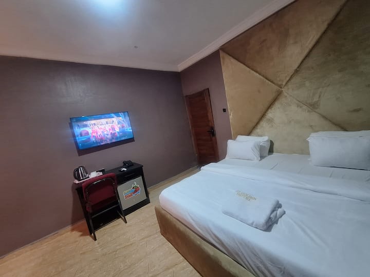 Deluxe Room By Jd Golden Globe - Benin City