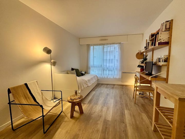 Calm Studio • Stylish• Short Stay - Paris 15e Arrondissement