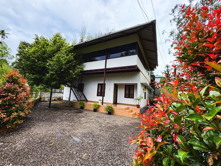 Signature 14 - Munnar