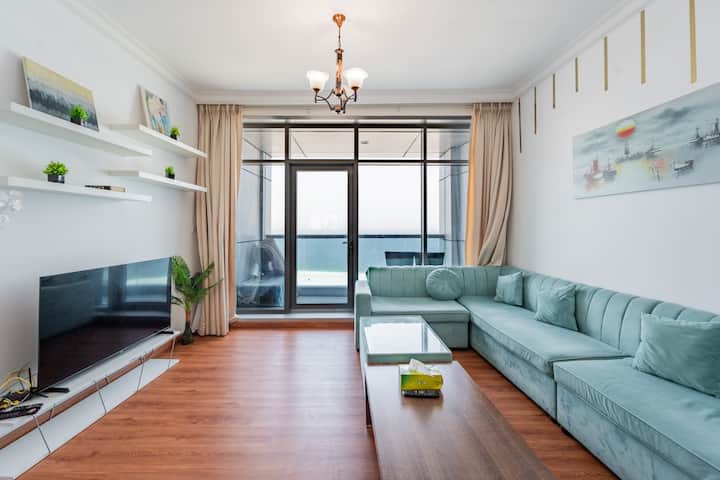 Oceanview Luxury Apartment – Pool, Jacuzzi & Gym - Ajman