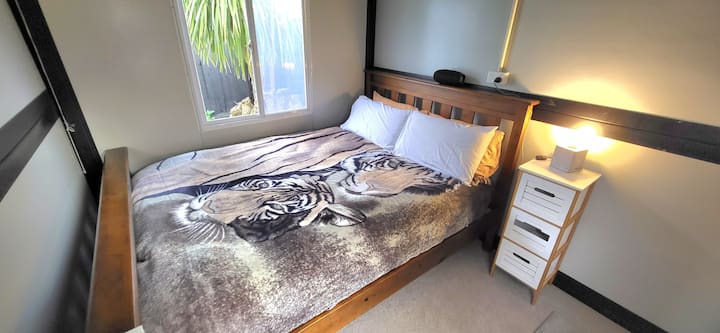 Cosy Cabin, Wi-fi, Close To Cbd. - Christchurch