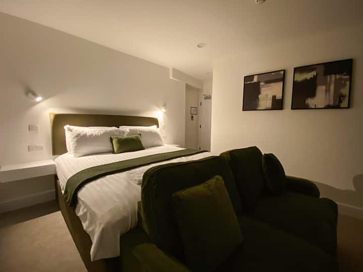 Torquay• Studio With Sea View• Wi-fi & Kitchenette - Torquay