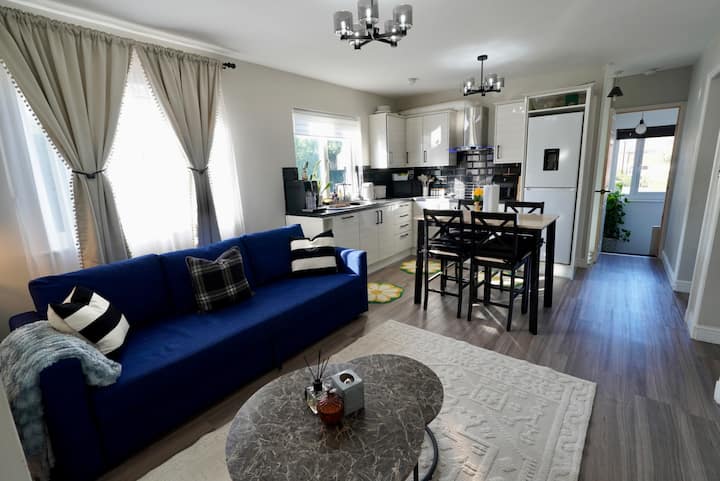 Modern Luxury 2-bed Flat! - Wakefield