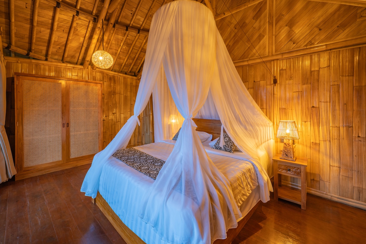 Jiva Bali - Niva - Villa de bambú con vista al volcán - Cabañas en ...