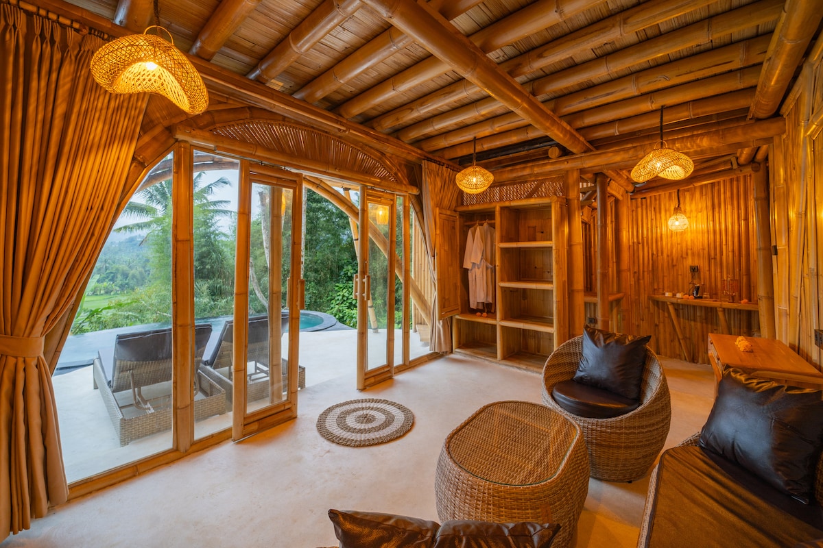 Jiva Bali - Niva - Villa de bambú con vista al volcán - Cabañas en ...