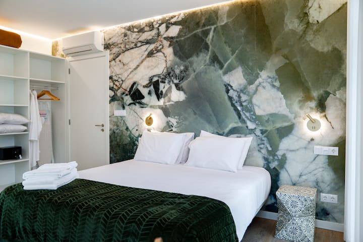 Premium 1 Bedroom Apartment • City Center - Ponta Delgada