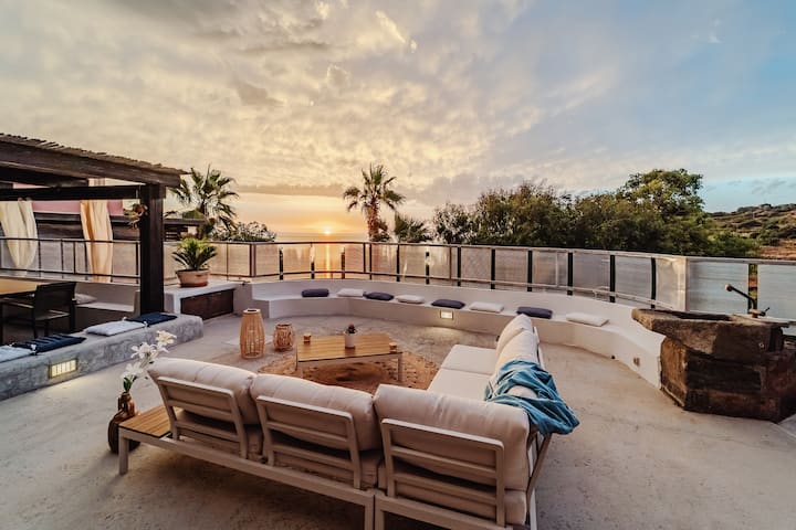 Alba Chiara & Mila - Sea View, Terrace And Jacuzzi - Pantelleria