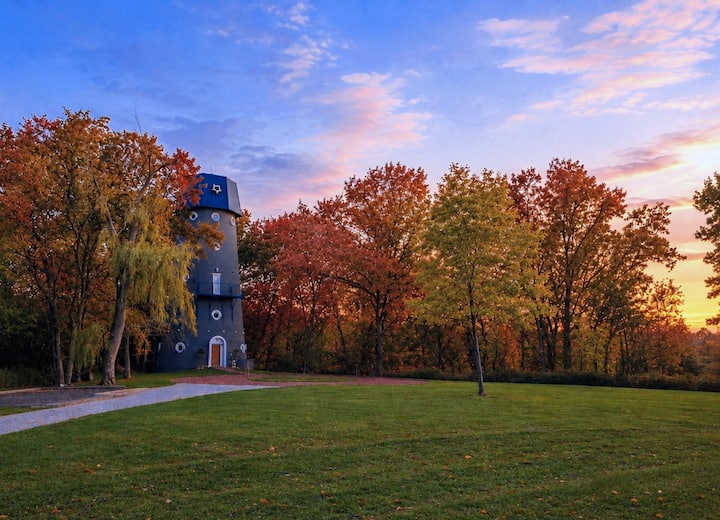 Stay In A 5-story Windmill | Ohio Fall Escape - Amherst, OH