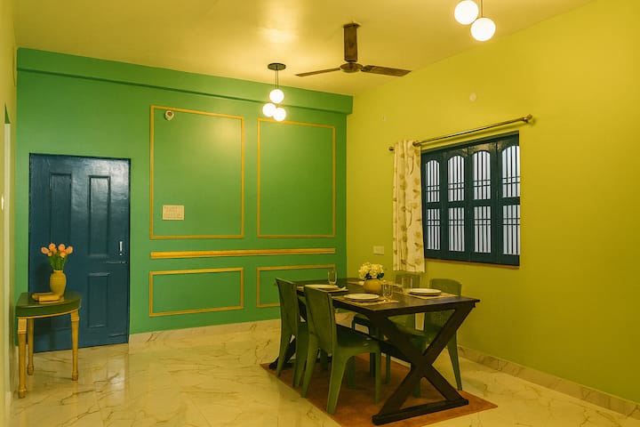 Boutique 2bhk Near Assi Ghat - Varanasi