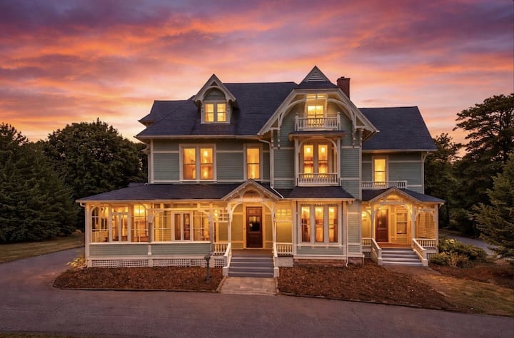 Heritage Estate 1893 - Former Inn - Walk Downtown - Wolfville