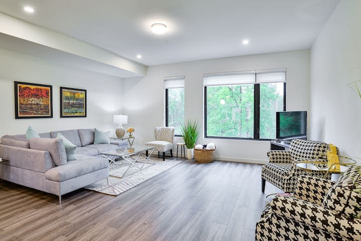 Modern Farmhouse - Barrie