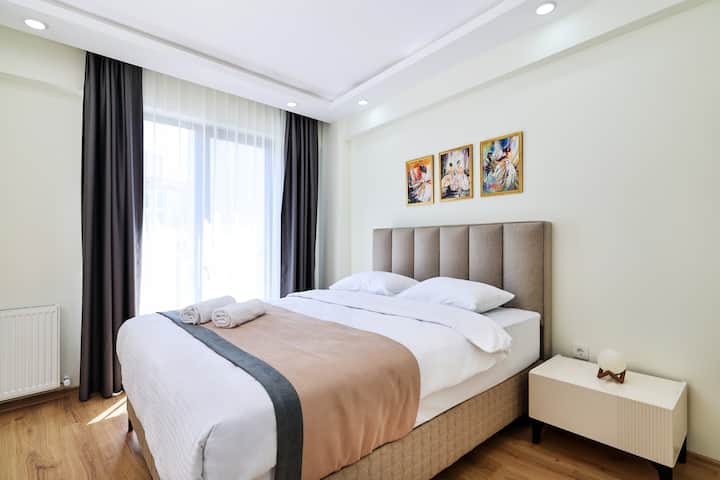 2 Bdr, 2 Ac Apt With Elevator At Taksim&istiklal - Zeytinburnu