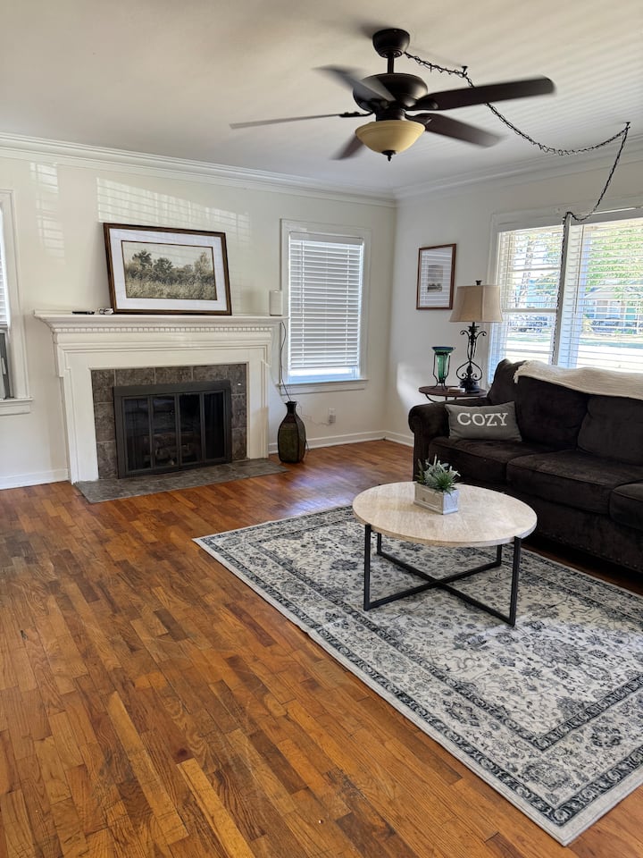 Cozy Midtown Bungalow - Paducah, KY