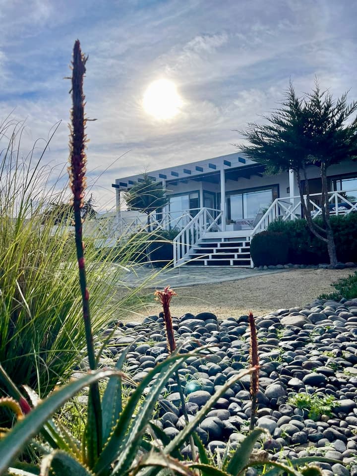 Casa A Pasos De La Playa Con Espectacular Vista - Pichilemu