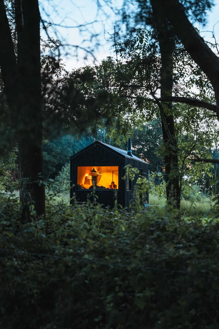 Adhara Off-grid Cabin - Tarporley