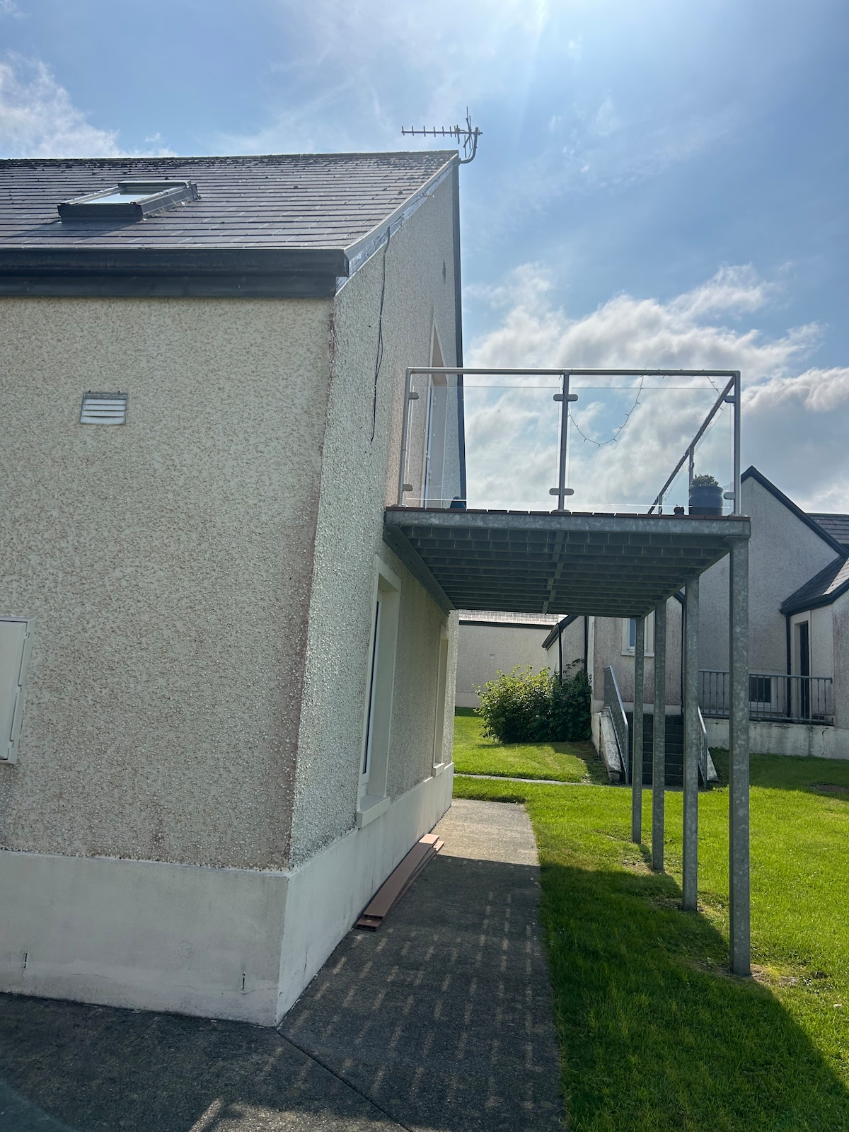 Casa costera moderna - Casas en renta en Enniscrone, County Sligo ...