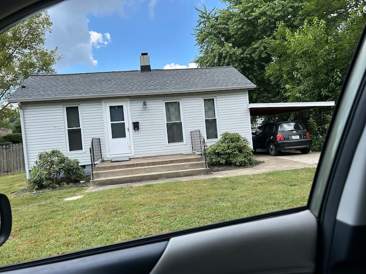 Cypress Cottage - Newburgh, IN