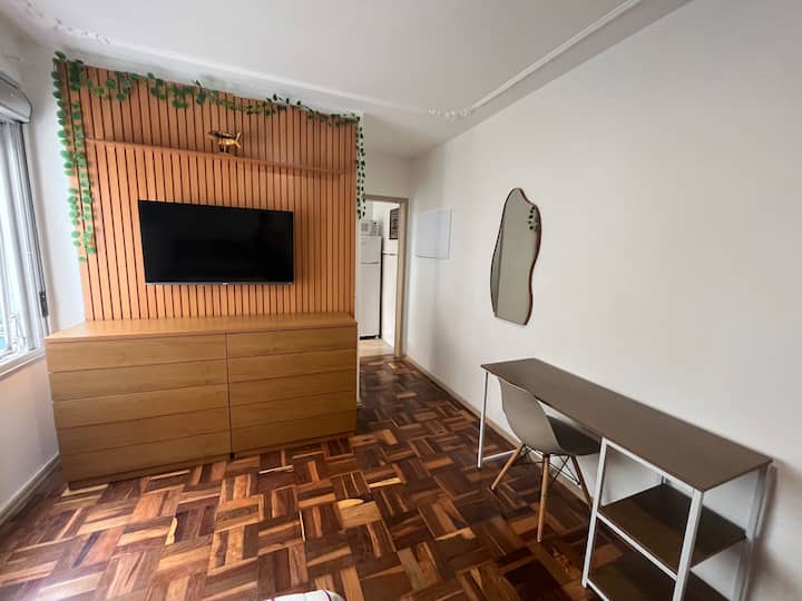Pequeno Studio Privativo Kitnet Central - Porto Alegre