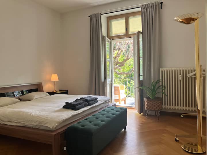 Gratis Parkplatz & Baselcard Im Altbau - Bâle