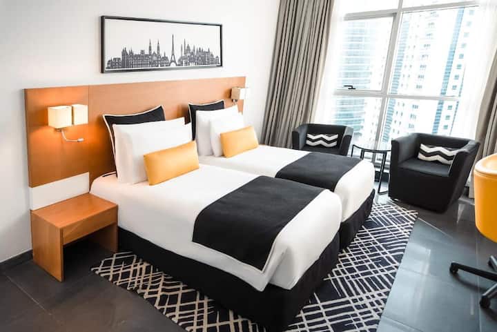 Monthly Stay Hotel In Tecom - Dubai
