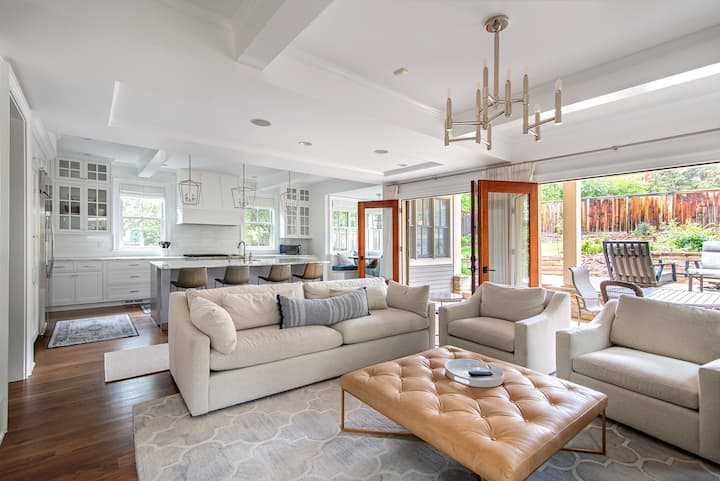 Luxurious Renovated Craftsman - Boulder, CO