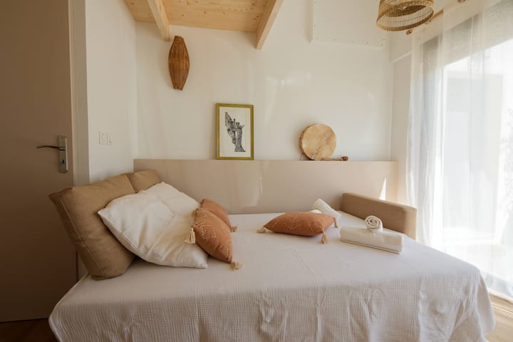 Chambre Indépendante Avec Accès Piscine. - Roquefort-les-Pins