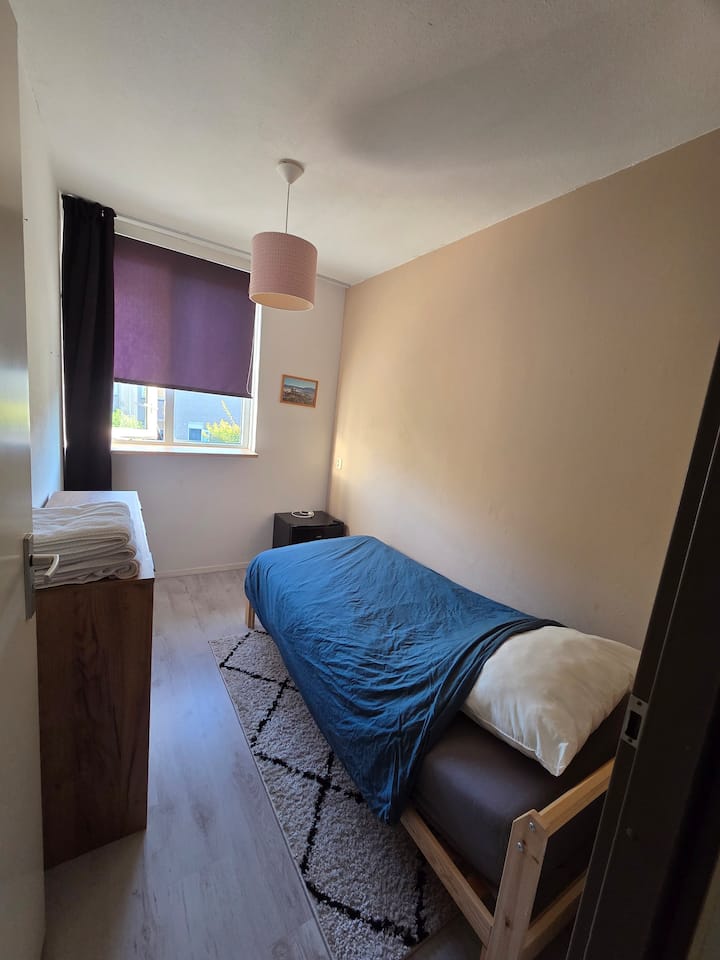 Kleine Kamer Vlak Bij Centrum - Assen