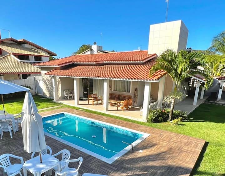 4 Suítes  Guarajuba 100mdapraia - Brazilië