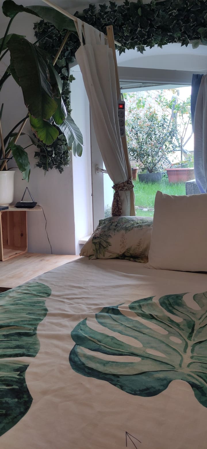 1 Double+1 Single Bed Apartment - Berlín