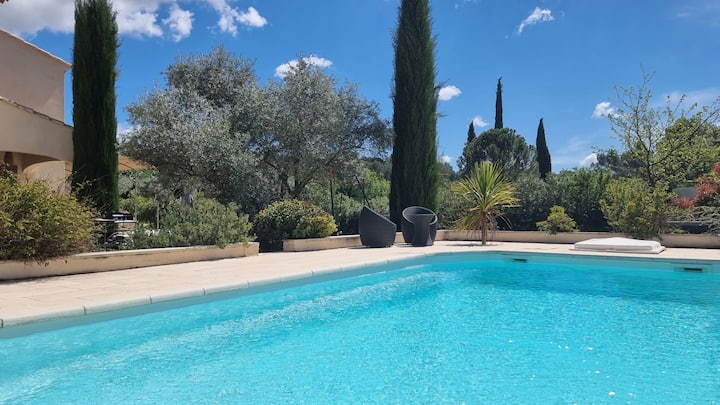 Gîte Avec Piscine Au Calme Proche Village - Pernes-les-Fontaines