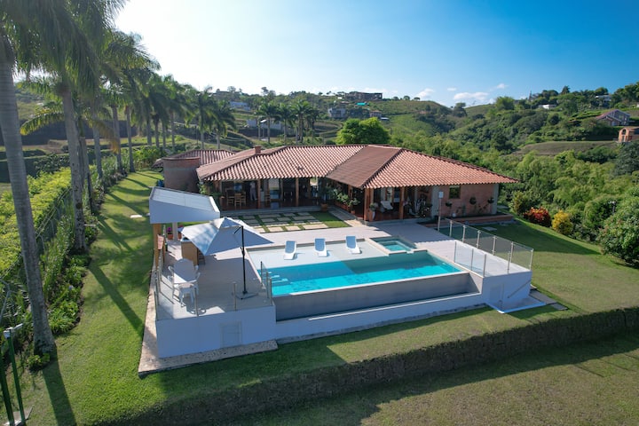 Casa Campestre•vista Unica•pereira, Colombia - Pereira, Colombia