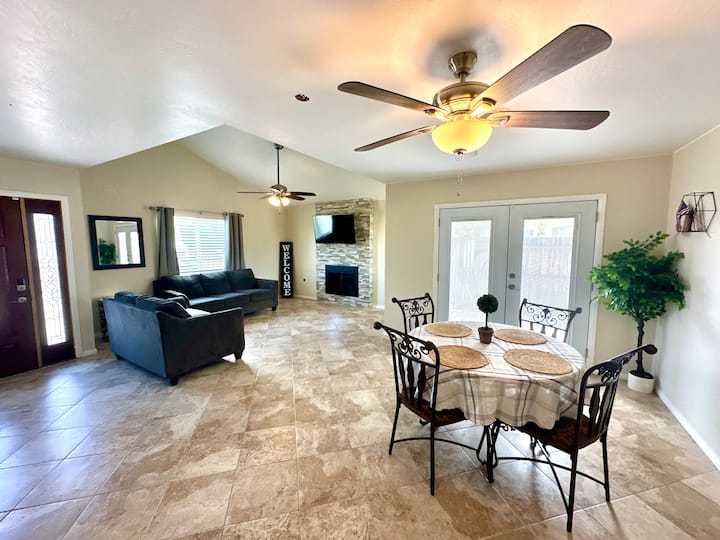 Mojave Desert Retreat - Ridgecrest, CA