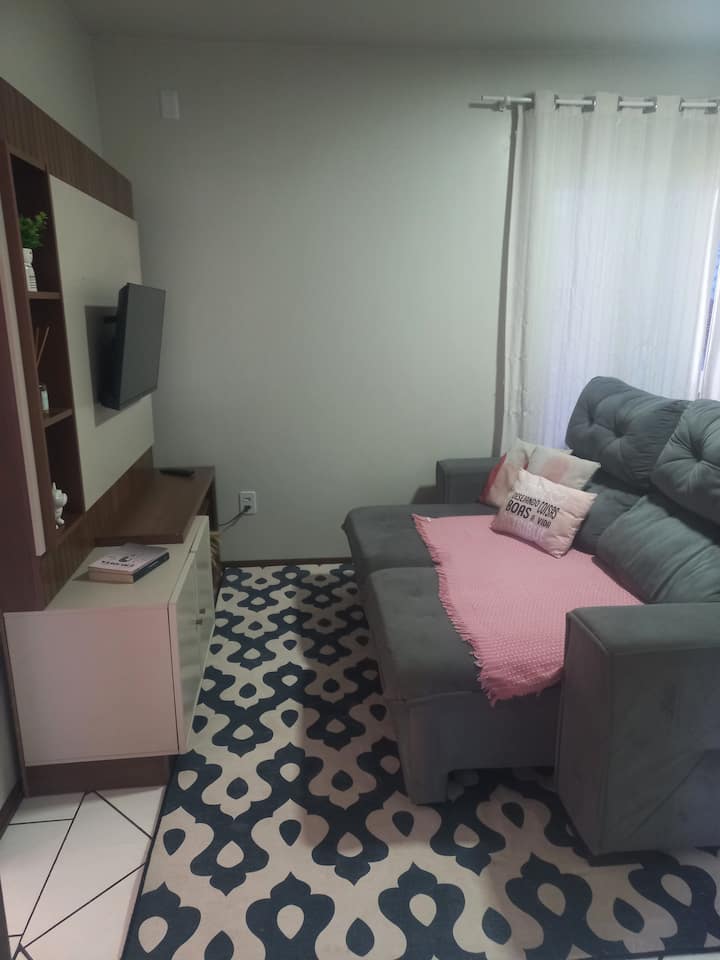 Apto 2 Quartos Com Ar, Vaga P Carro  Cozinha Full - Joinville