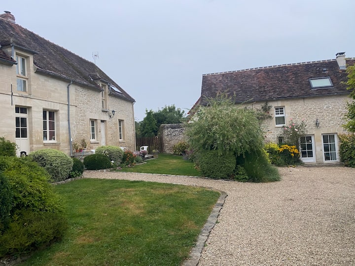 Maison Ancienne Restaurée - Cauvigny