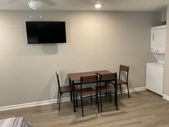 New Haven - 1 Bedroom Work Suite #5 - Lake Palourde, LA