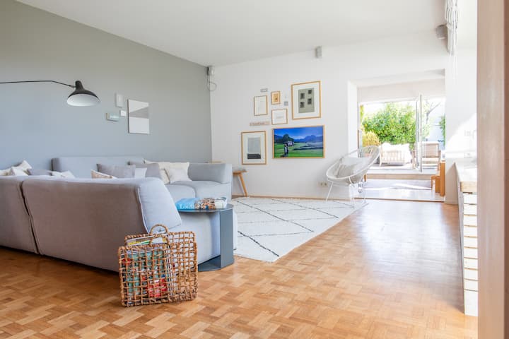 Central Penthouse Loft W/ Alps View & Terrace - München