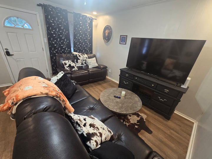 Highland Hideaway - Lubbock, TX