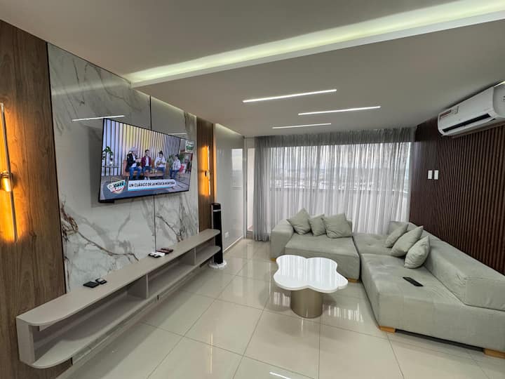 Lujo, Elegancia Y Confort En Excelente Zona - Cúcuta