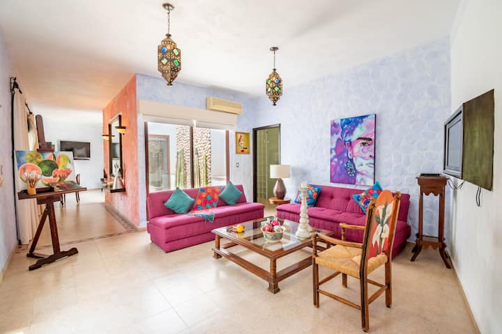 Frida Suite – 350 Ft² Of Art, Terrace And Jacuzzi - Guanajuato
