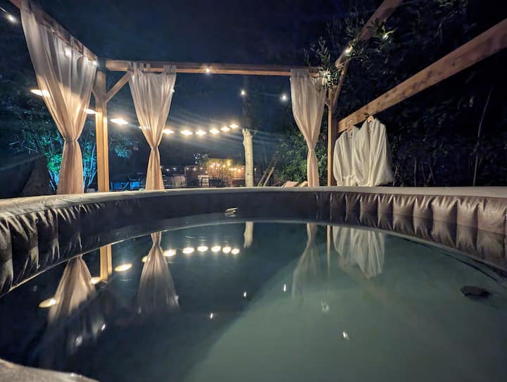 Loft St Roch — Jacuzzi Privé, Piscine & Jardin - Montpellier